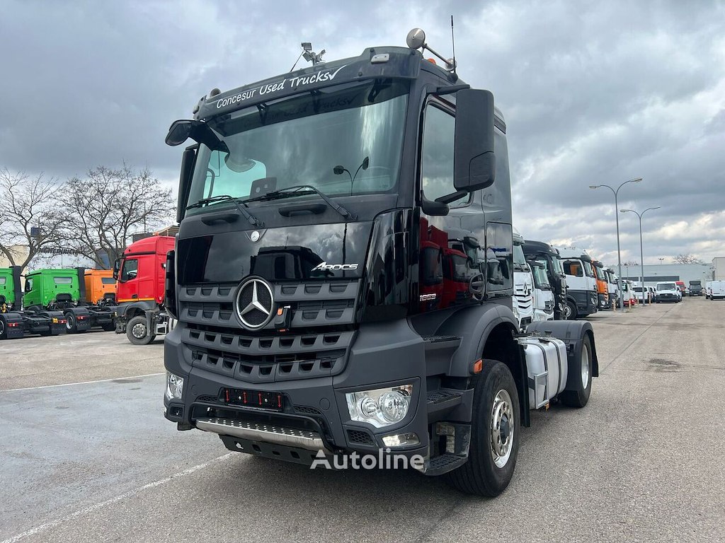 Mercedes-Benz Arocs tegljač