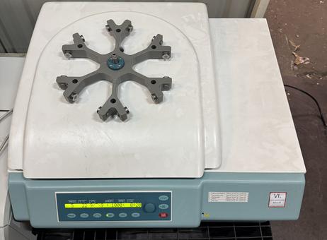 Stona centrifuga Rotantra 460 R