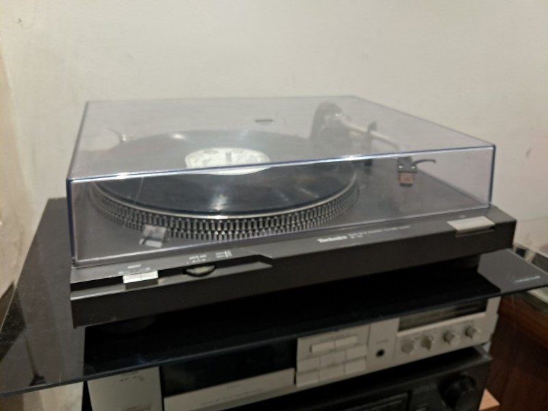 Technics SL-D2 -Direct Drive gramofon u odličnom stanj
