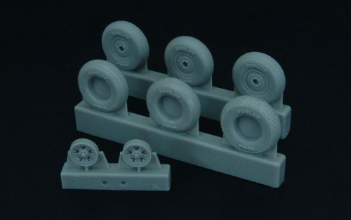 Brengun L48098 Spitfire 5 spoke wheels set 3 types of tires