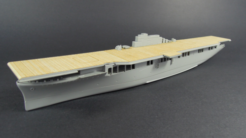 Artwox AW20115 USS Essex CV-9