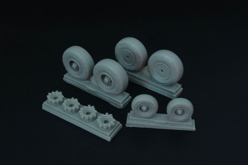 Brengun L72147 C-130 wheel set with disc brakes