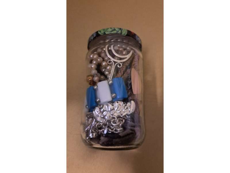 Mystery jewelry jar nakit lot