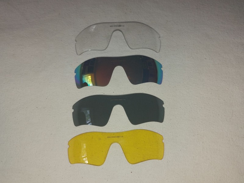 4 Oakley zamenski set za suncane naocare sa org. futro