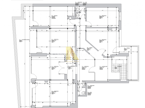 Odličan poslovni prostor sa lokalom kod Bulevara oslobođenja