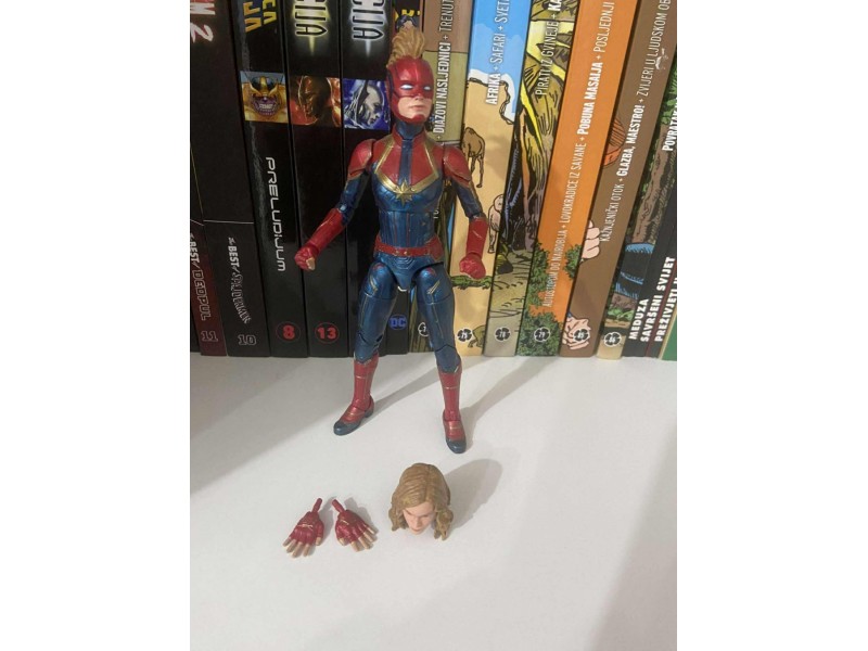 Marvel Legends Captain Marvel