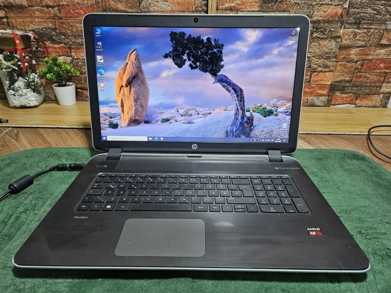 HP 17-1192ng Amd A8 8GB DDR3