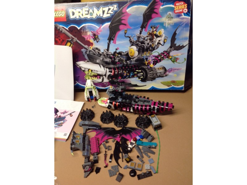 LEGO DREAMZzz Nightmare Shark Ship 71469 piratiski brod