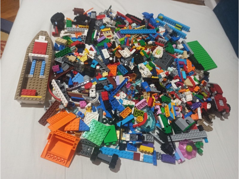 Lego kocke lot