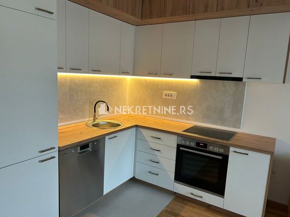 Nov stan za izdavanje • 2 sobe • 48m² • 400€