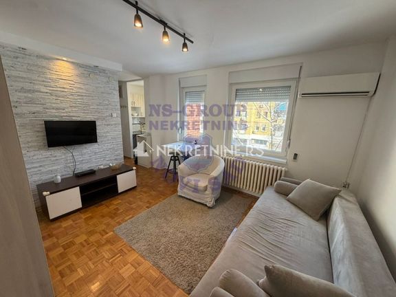 561892-Jednoosban-23m2-Novo naselje