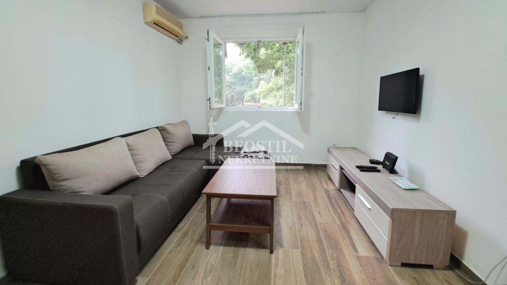 Voždovac - Braće Jerković -1.5 ID#24914
350 €