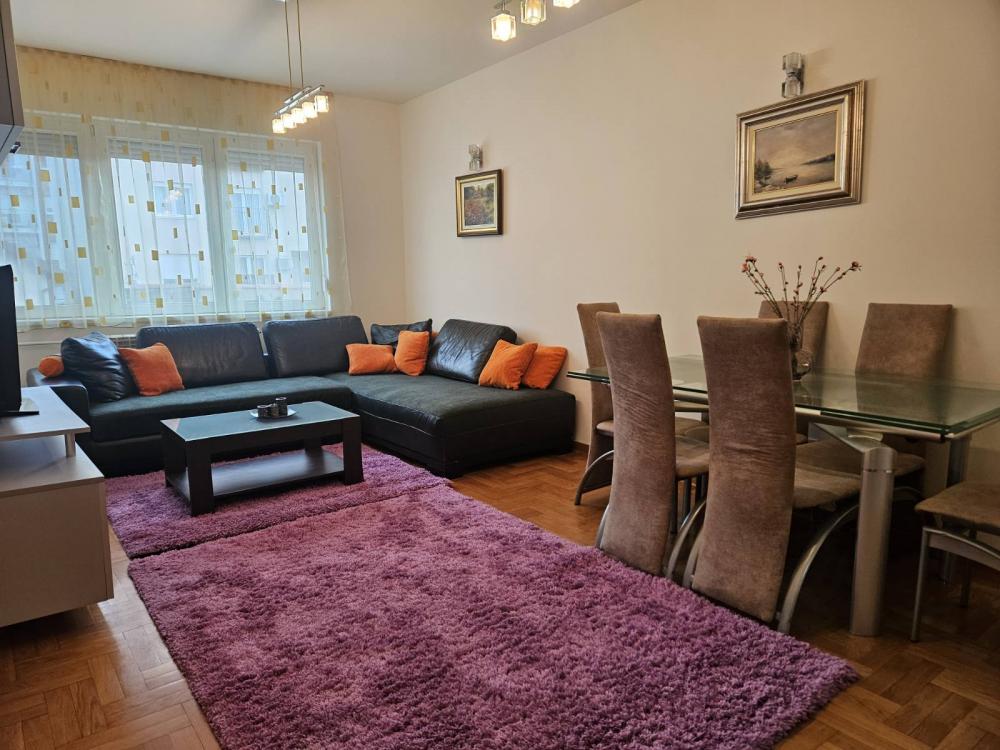 Dimitrija Tucovića, 3.0, namešten ID#19187
800 €