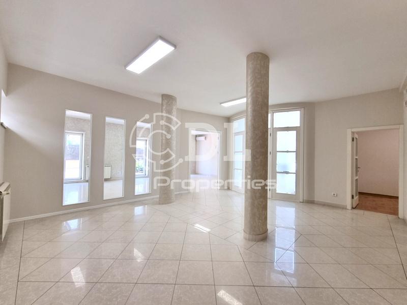 Kuca za PP,Autokomanda 480m2+5PM ID#2613
5.200 €