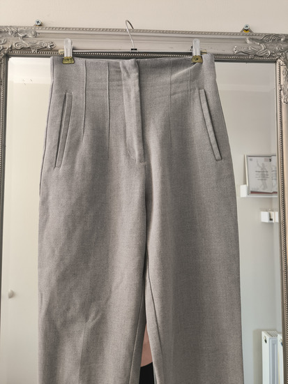 Zara pantalone dubok struk