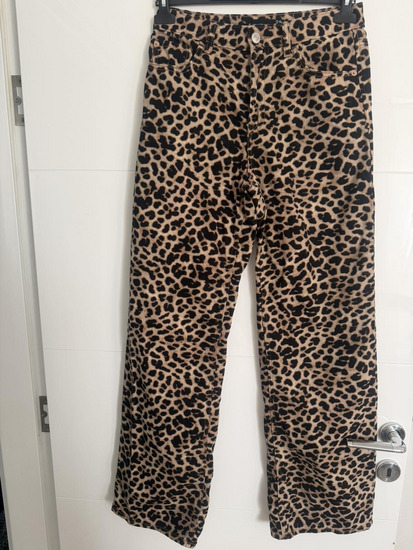 Stradivarius pantalone