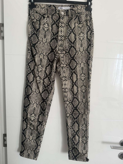 Zara pantalone