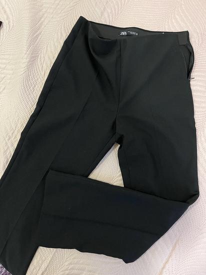 Zara crne pantalone