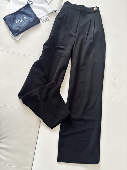 Pantalone nove