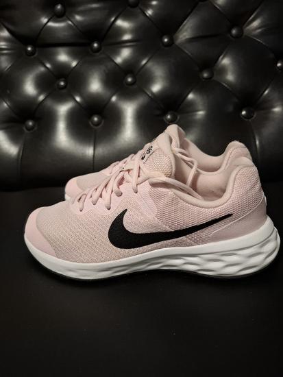 Nike revolution patike za devojcice