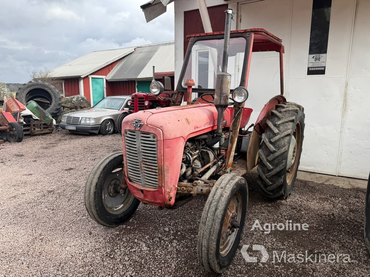 Prodaje se Massey Ferguson 3X traktor točkaš na aukciji