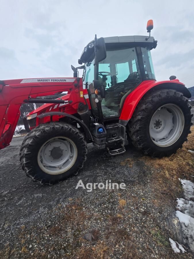 Prodaje se Massey Ferguson 5612 traktor točkaš na aukciji