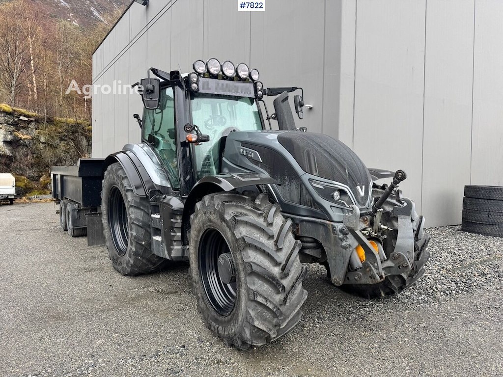 Valtra T214 traktor točkaš