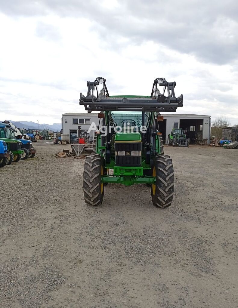 John Deere 6310 traktor točkaš