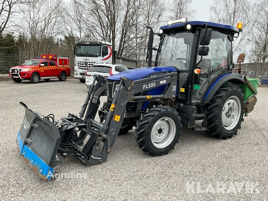 Prodaje se Lovol M50 4X4 lastare traktor točkaš na aukciji