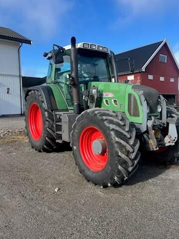 Prodaje se Fendt 718 Vario traktor točkaš na aukciji