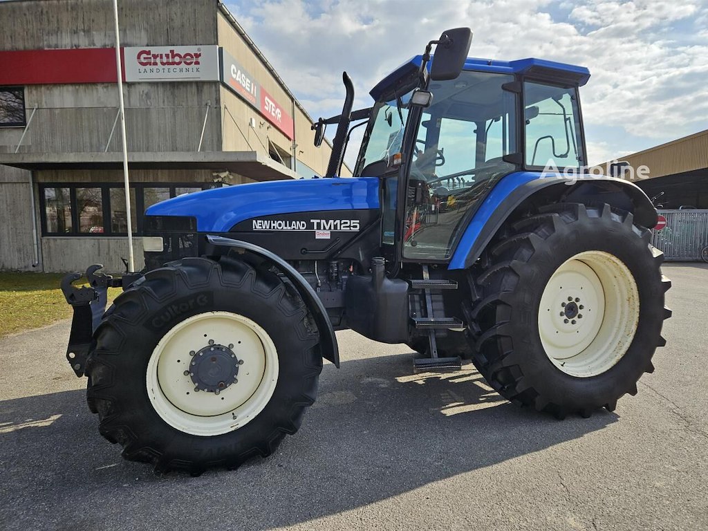 New Holland TM 125 traktor točkaš
