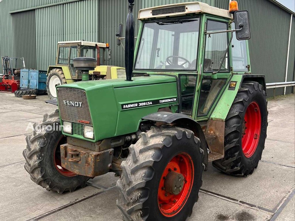 Prodaje se Fendt Farmer 309 LSA traktor točkaš na aukciji