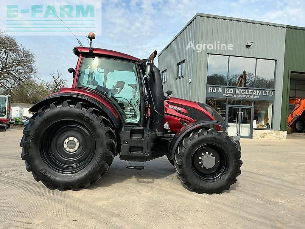 Valtra t214 direct tractor (st26222) traktor točkaš
