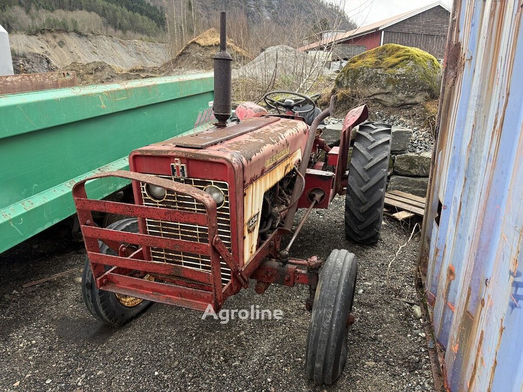 Prodaje se McCormick 434 mini traktor na aukciji