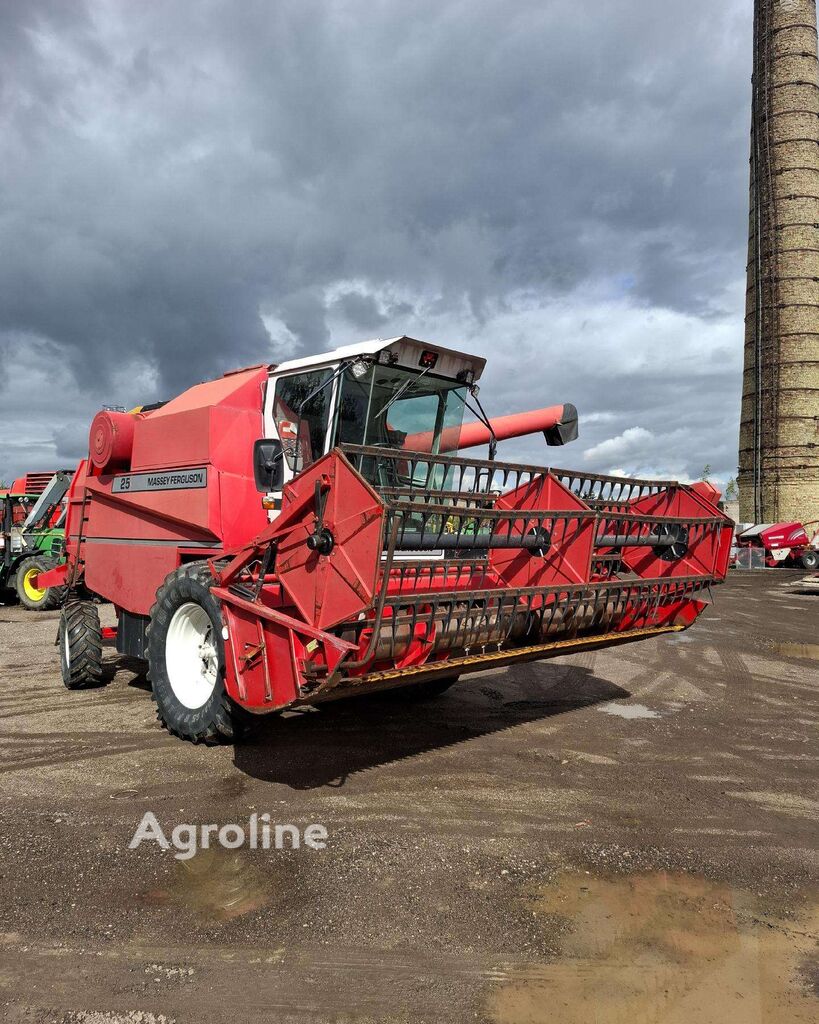 Massey Ferguson 25 kombajn za žito