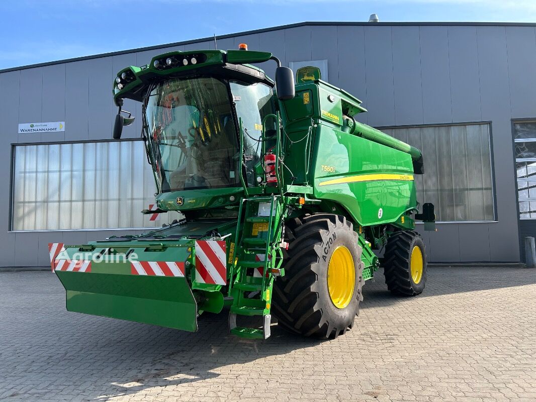 John Deere T560 mit Schneidwerk 722X kombajn za žito