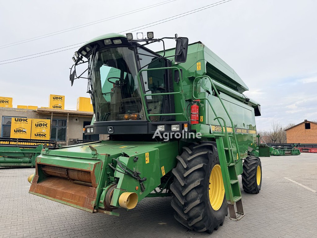John Deere 2064 kombajn za žito