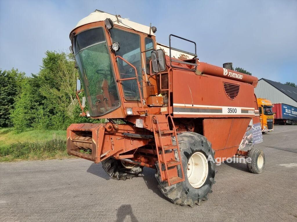 Laverda 3500 Laverda 3500 Combine Harvester Combine 115HP 1986 kombajn za žito