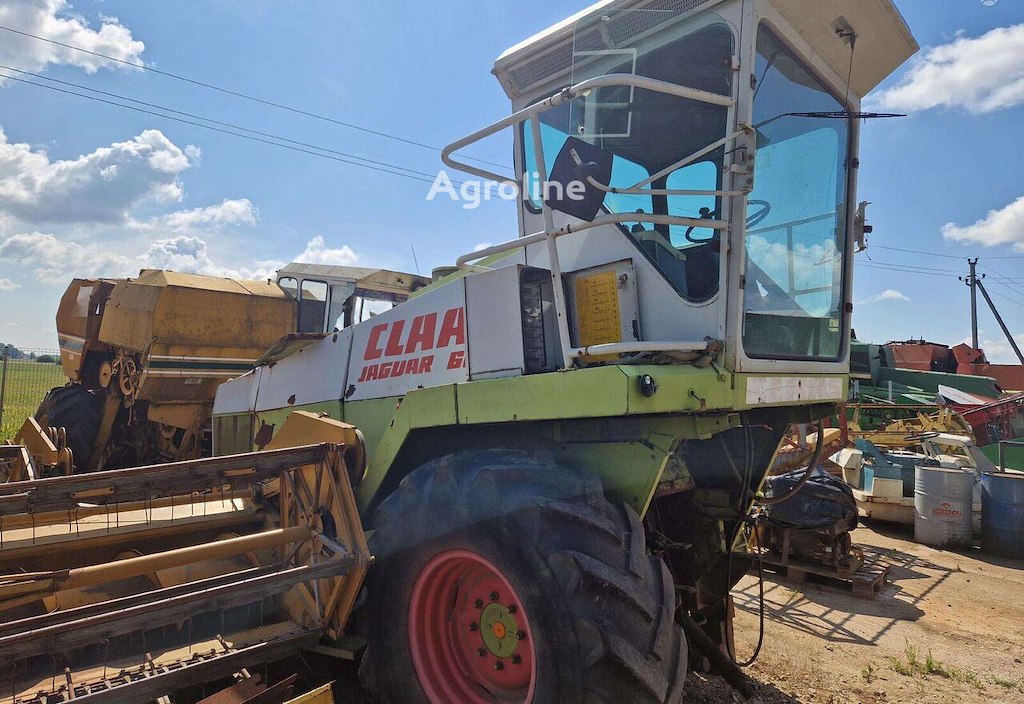 Claas Jaguar 680 krmni kombajn
