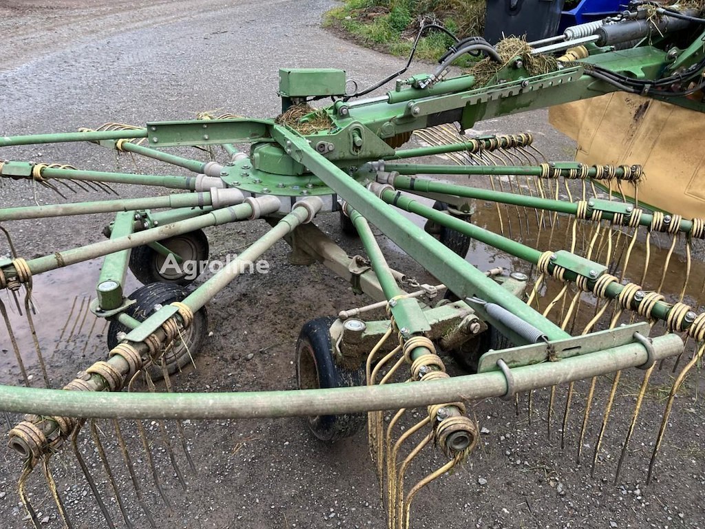Krone Swadro 1400 Plus trakasti formirač otkosa