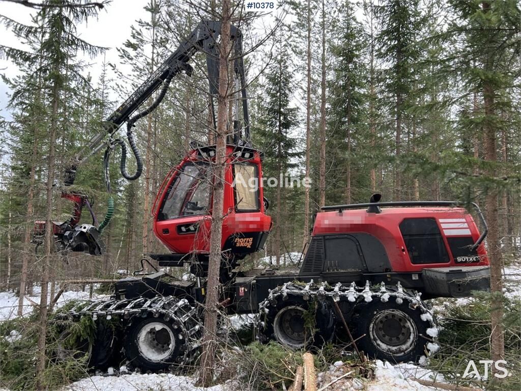 Komatsu 901XC Harvester