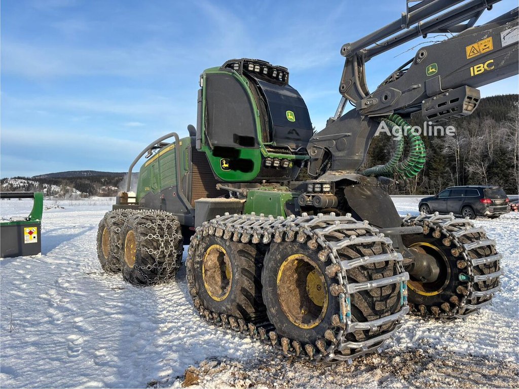 John Deere 1270 / 8WD, H425 harvester