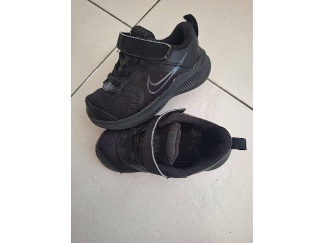 Patike Nike 22 gaziste 12 cm