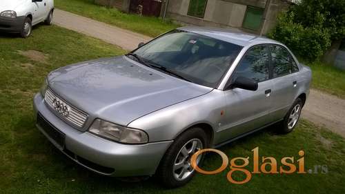Audi A4 B5 1,8 benzin razni delovi
