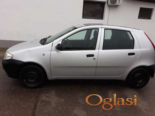 Fiat Punto 1,2 benzin 2010 razni delovi