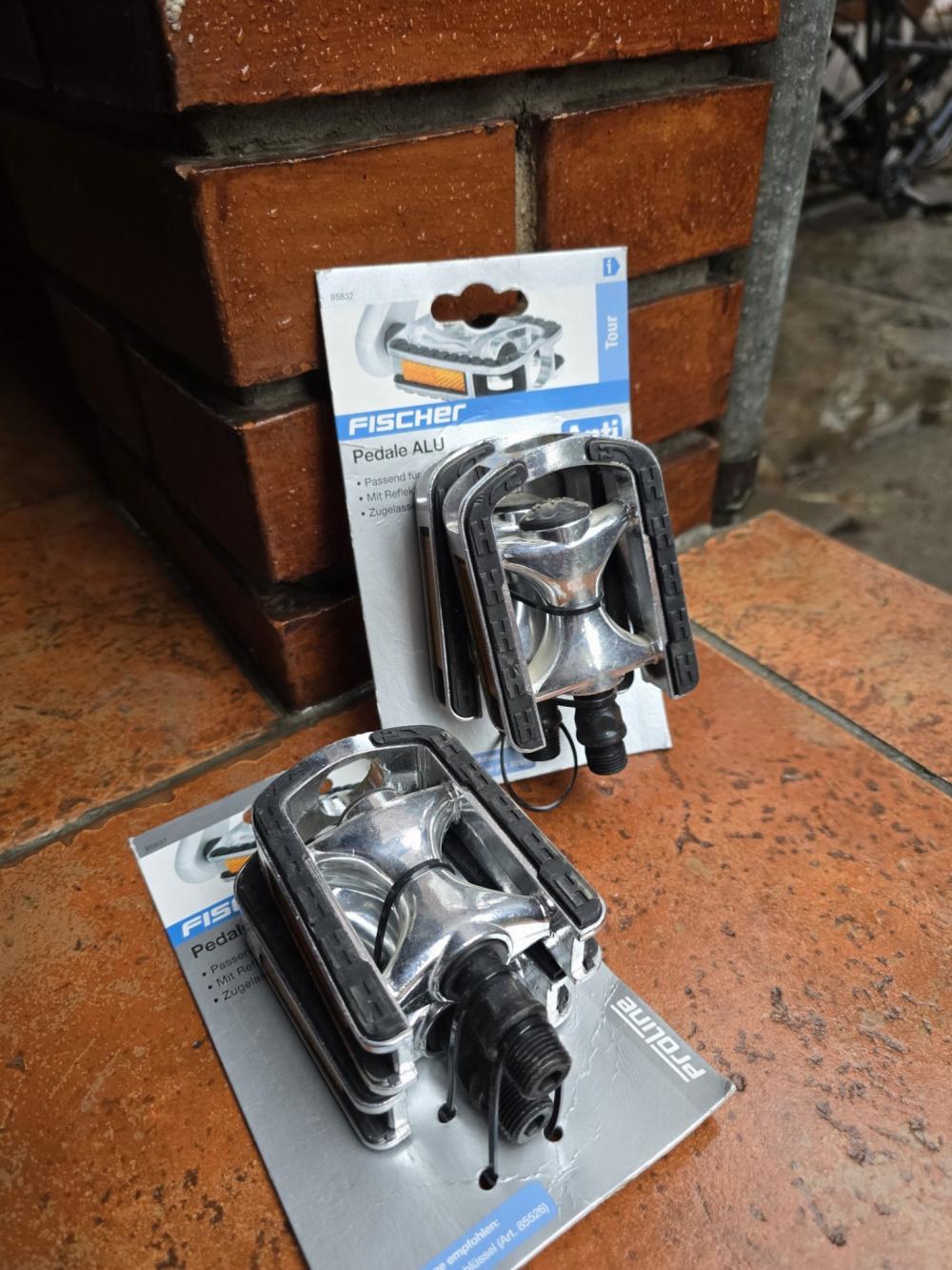 Fischer alu pedale NOVO
