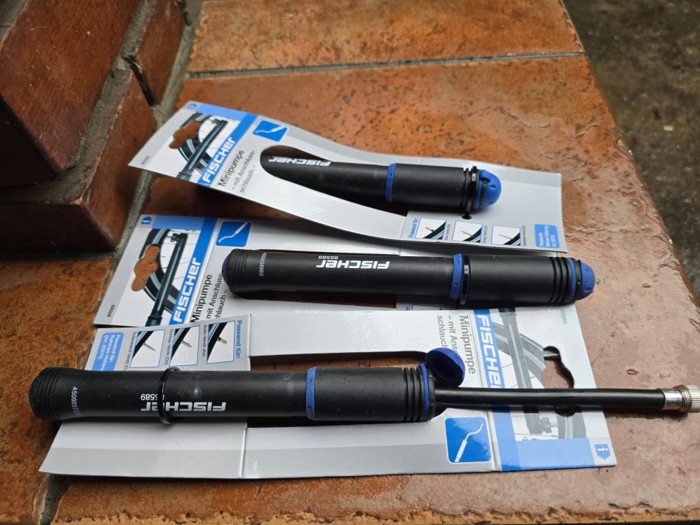 Fischer mini pumpa sa CREVOM NOVO za sve ventile