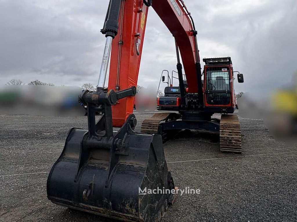 Prodaje se Doosan DX340LC bager guseničar na aukciji