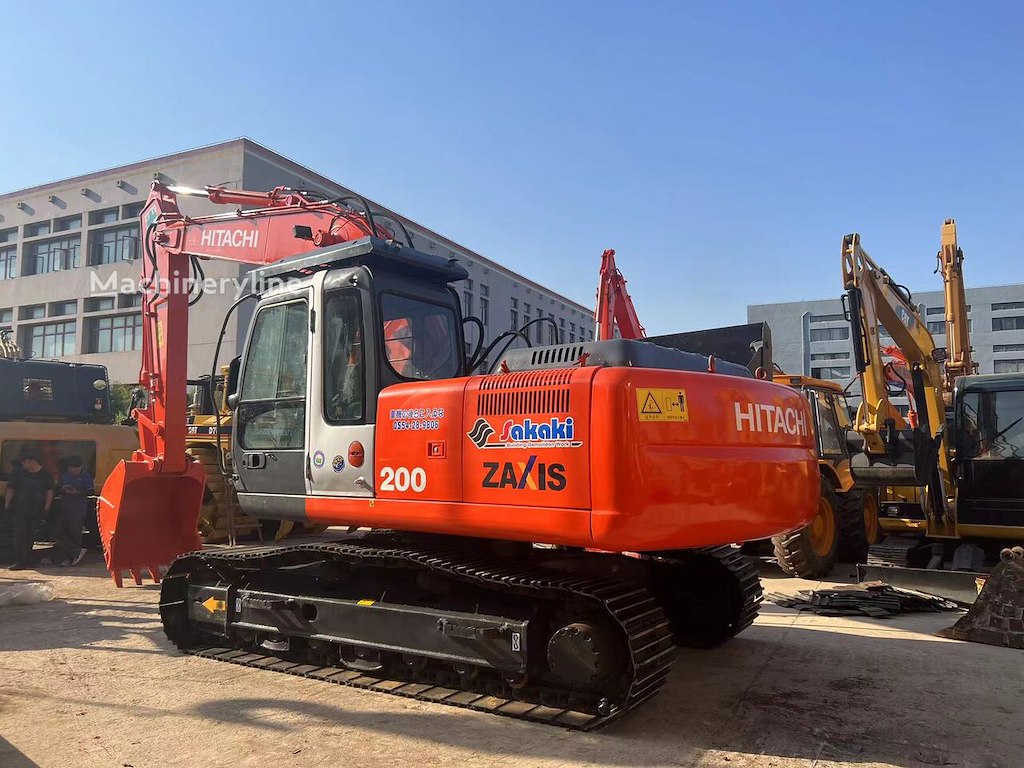 Hitachi ZX200 bager guseničar
