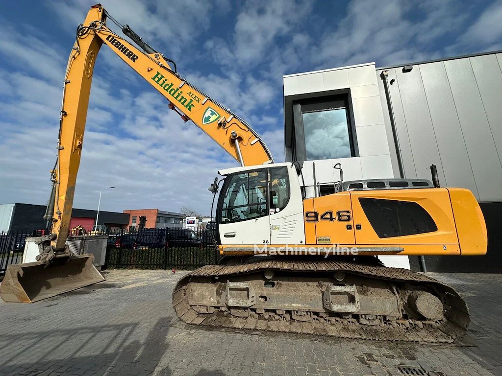 Liebherr R946LC bager guseničar